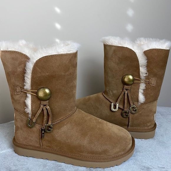 UGG | Shoes | Ugg Bailey Button Ugg Charm | Poshmark